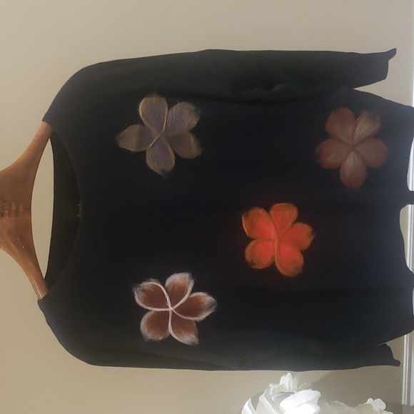 Aaeda | Sweaters | Nwt Aaeda Large Black Sweater | Poshmark